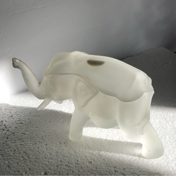 Tiara | Accents | Vintage Tiara Frosted White Elephant Trinket Candy ...